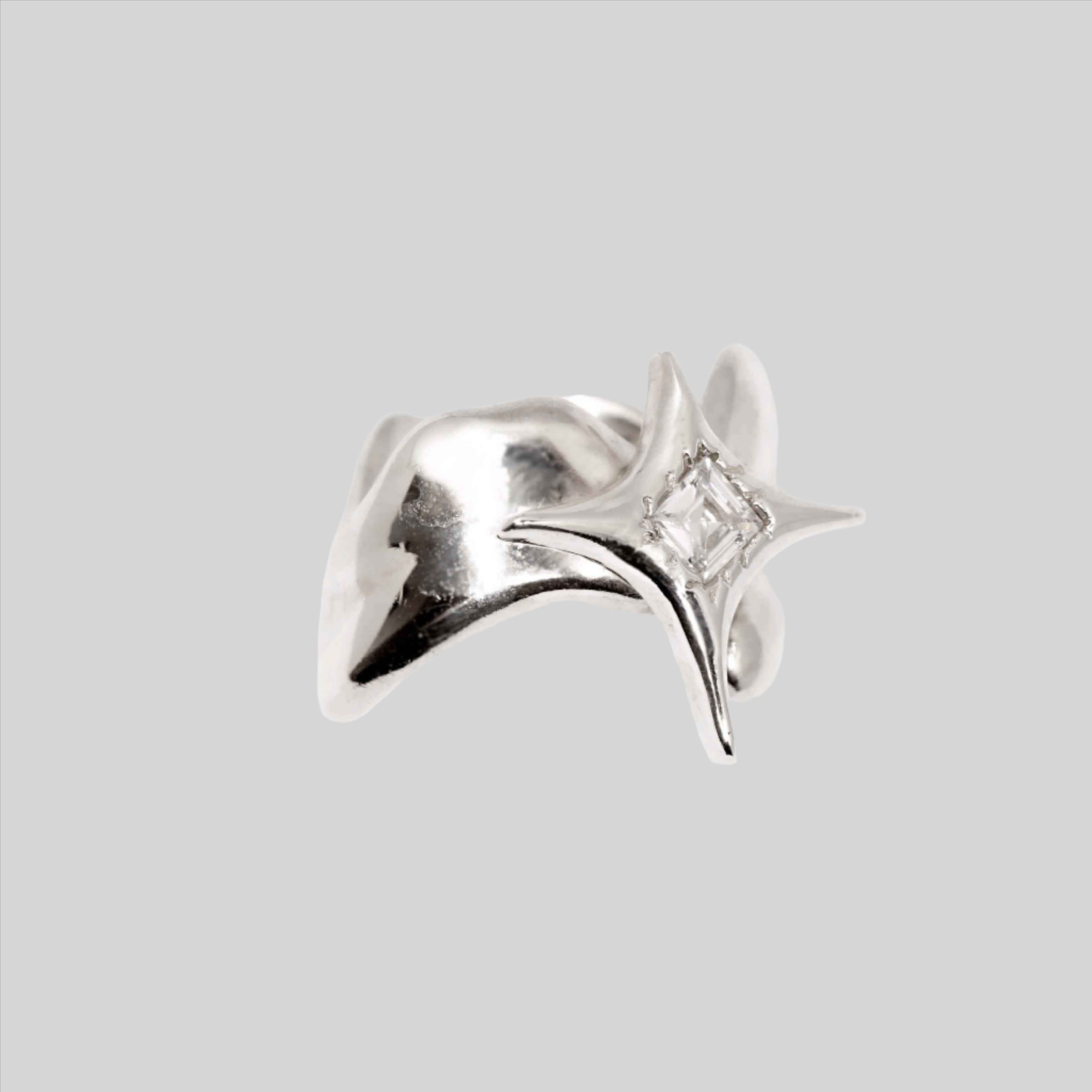 MOISSANITE STAR BURST RING – TABI DSGN